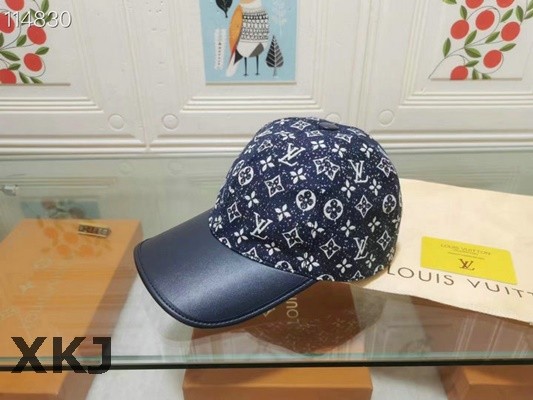 US$ 18.90 - LV Snapback Hat AAA Quality （167） - www.yeskicks.cn